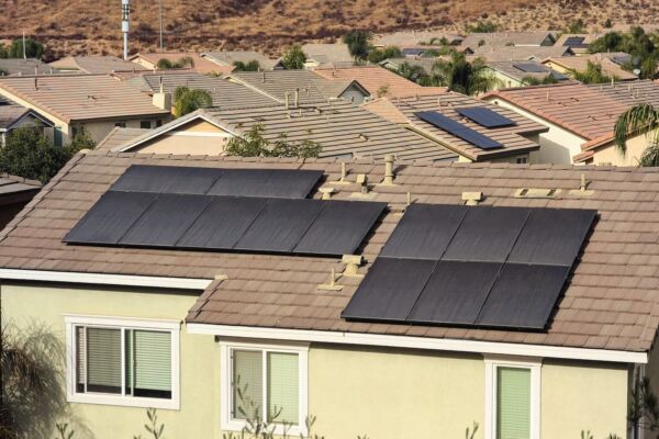 Signs Your Solar Panels Need Professional Repair | AZ